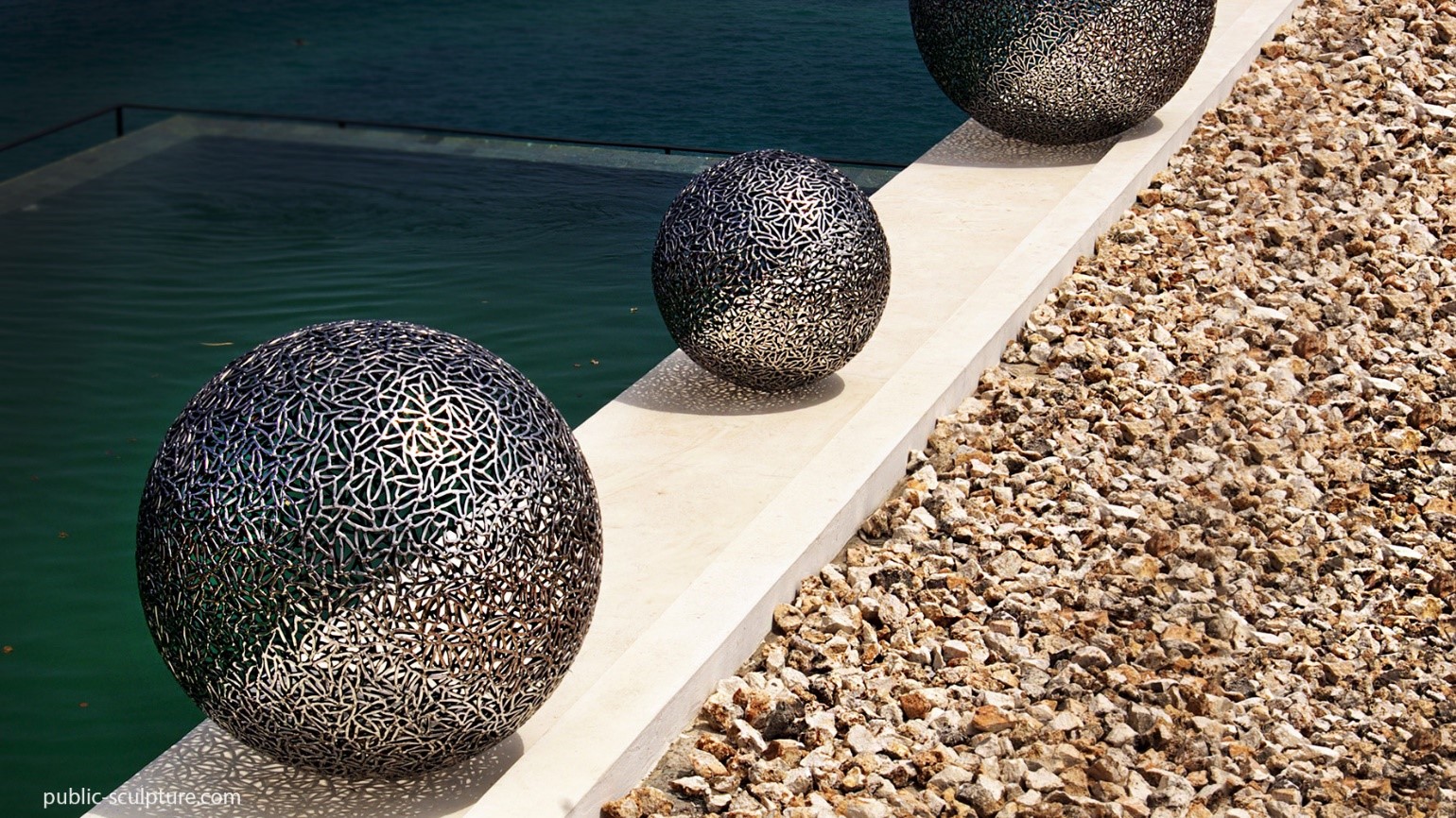 Enchanting Modern Garden Sculptures: Crafting Spaces of Wonder