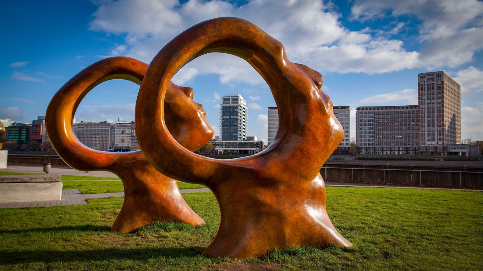 Exploring the Role of Public Art Sculptures in Modern Cities ...